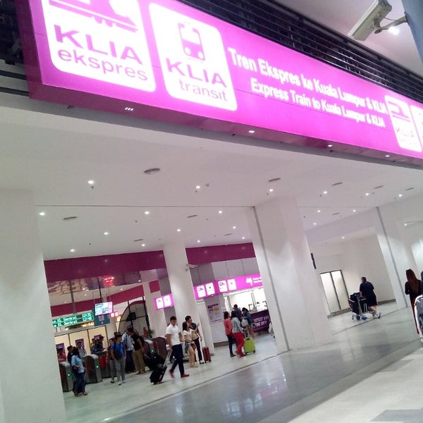 ERL KLIA Transit/Express Kuala Lumpur International Airport 2 Station ...
