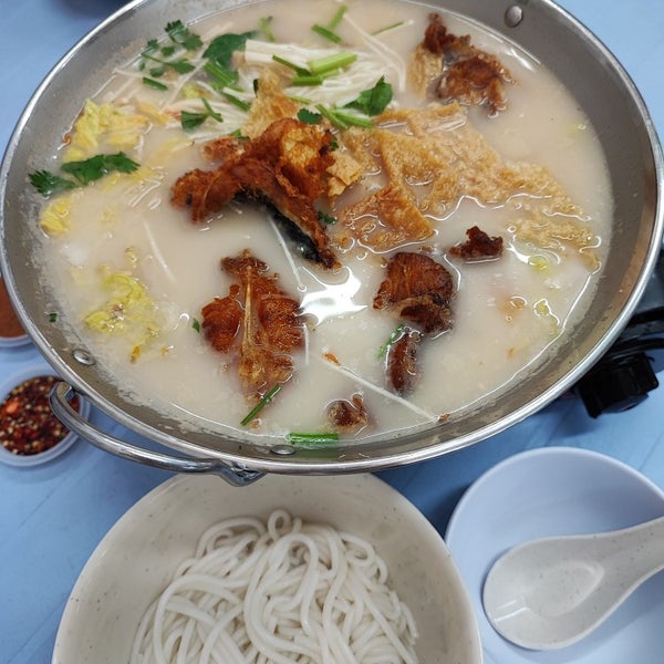 Restoran Long Wu - Chinese Restaurant