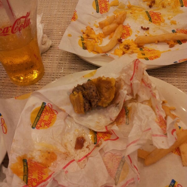 Photos at Johnny Rockets City Mall - 45 tips from 620 visitors