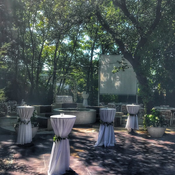 Restoran Filmski grad - Restaurant in Košutnjak