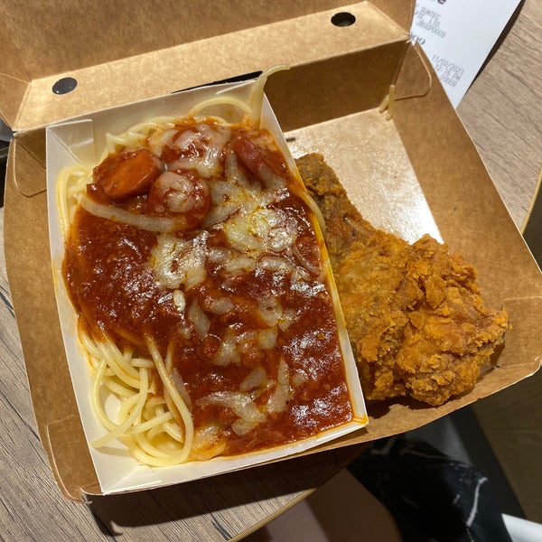 Jollibee - Downtown Core - 18 visitors