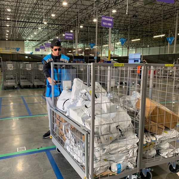 Amazon SAX3 - Carson, CA