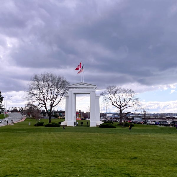 Peace Arch State Park - State or Provincial Park in Blaine