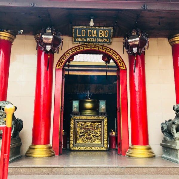 Klenteng Lo Cia Bio - Jakarta Pusat - 0 tips