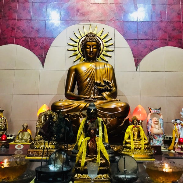 Klenteng Lo Cia Bio - Jakarta Pusat - 0 tips