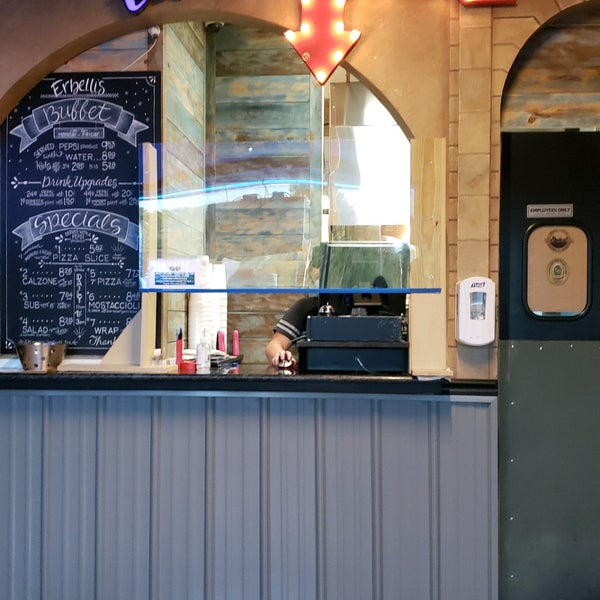 Erbelli's Gourmet Pizzeria, Italian Bistro & Pub - 6214 Stadium Dr