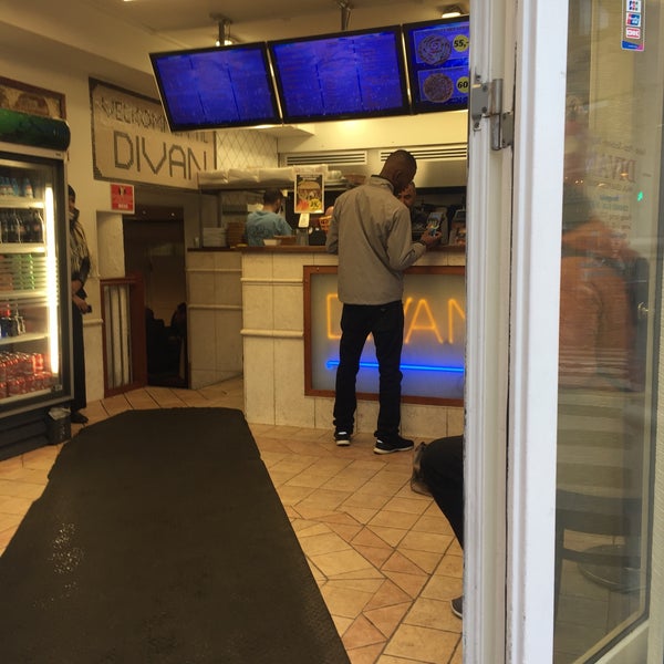 Divan Kebab - Middle Eastern Restaurant in København