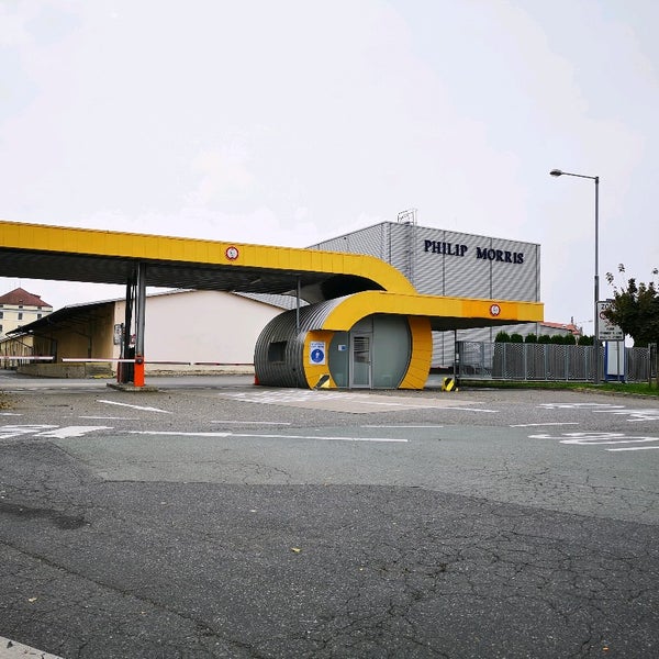 Philip Morris - Factory