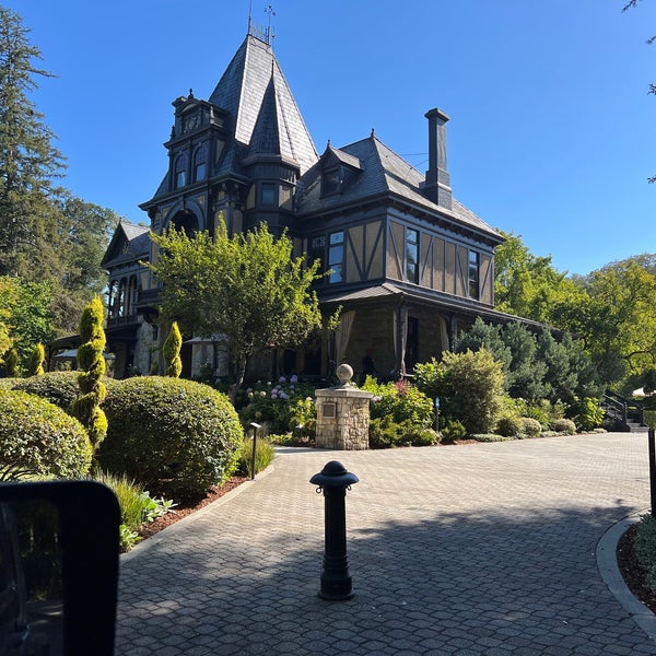 Rhine House At Beringer Estate - Wine Shop in Saint Helena