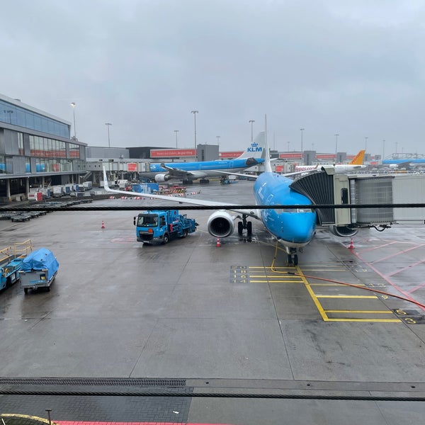 Gate D59 - Concourse D