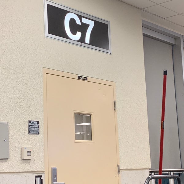 Gate C7 - 118 visitors