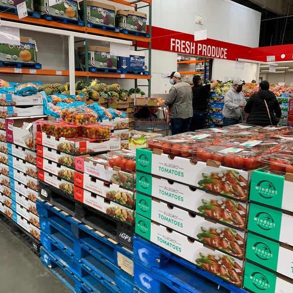 Costco Seattle Aurora Store