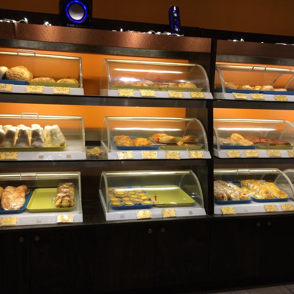 Yummy House Bakery - Bakery in International District