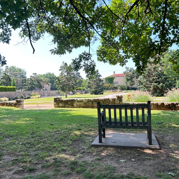 Woodward Park - Park in Tulsa