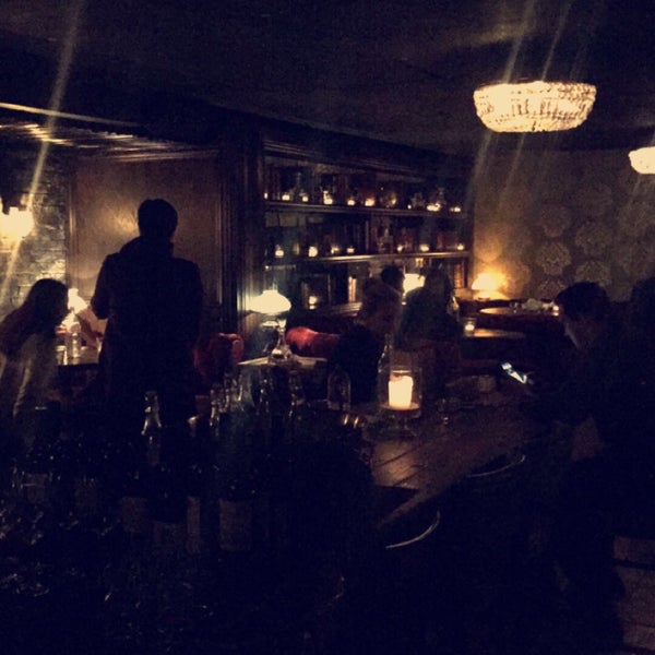 Library Bar - Cocktail Bar in Chicago