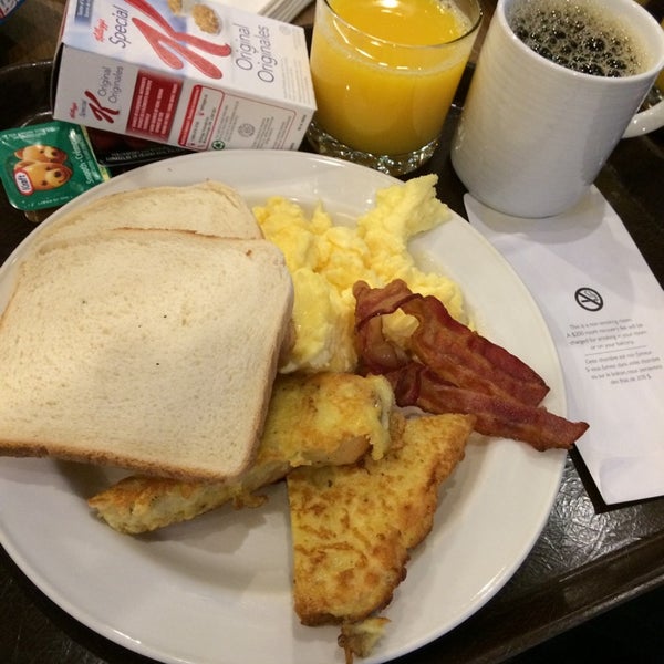 Richtree Natural Market Restaurant (Now Closed) - Toronto, ON