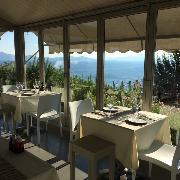 Karavia Lux Inn - Hotel