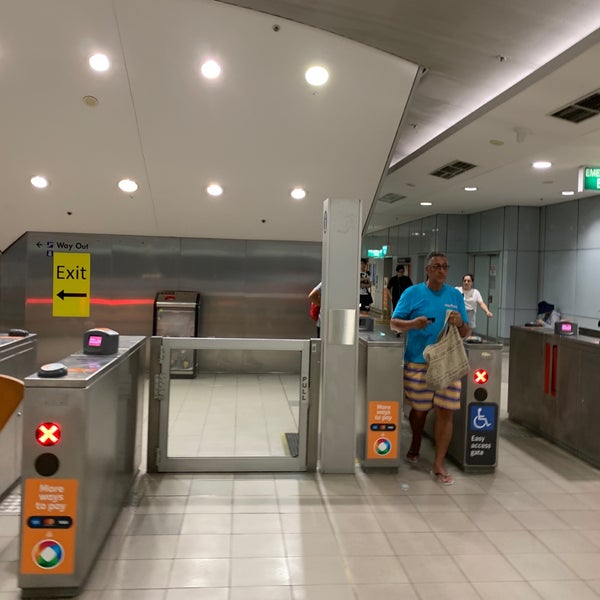 Photos at Green Square Station - 16 tips