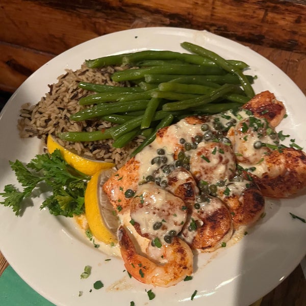 P&G's Restaurant & Bar - Bar