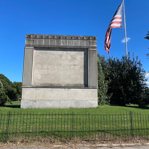 Pulaski Monument - Patterson Park - Patterson Park - 2806 Eastern Ave.