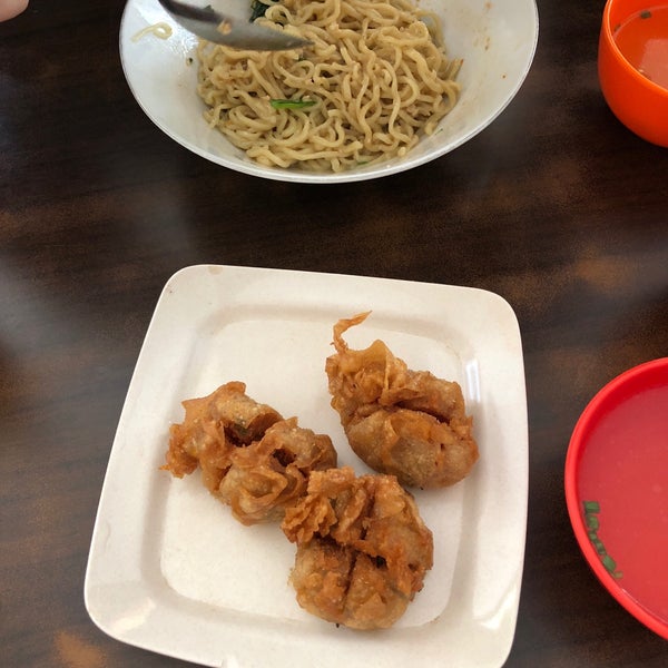 Mie Pinangsia - Noodle Restaurant in Kali Rungkut