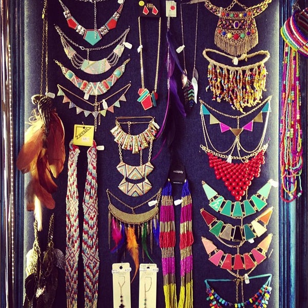 Zipper - Clothing Store in Kuip