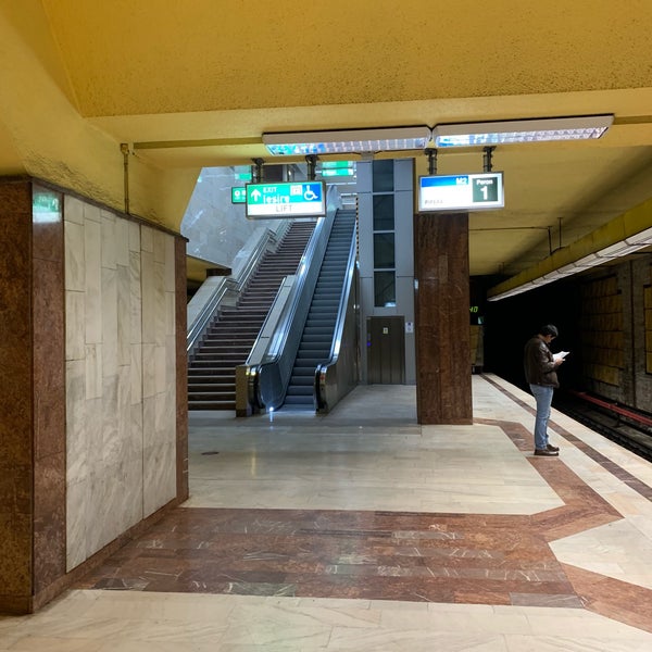 Metrou M2 Tineretului - Metro Station in București