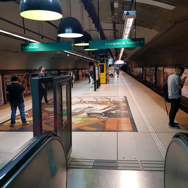 Estación Plaza Italia [Línea D] - Metro Station in Palermo