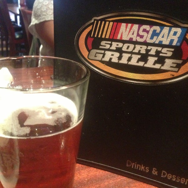 NASCAR Sports Grille - 70 tips from 4399 visitors