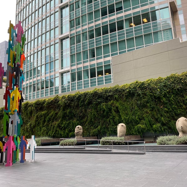 555 Mission Sculpture Garden - SoMa - San Francisco, CA