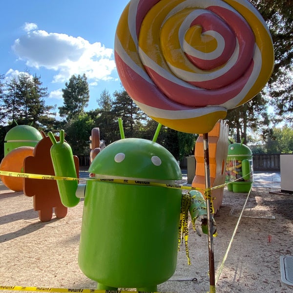 Android Lollipop Statue