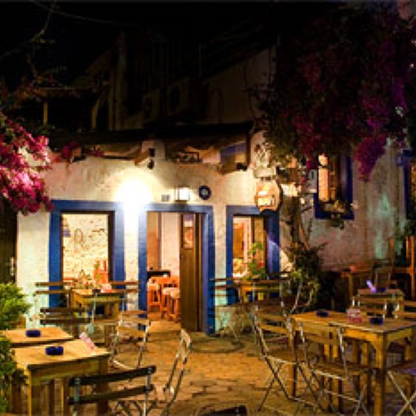 Moshos Taverna Cunda Adası - 3 tips