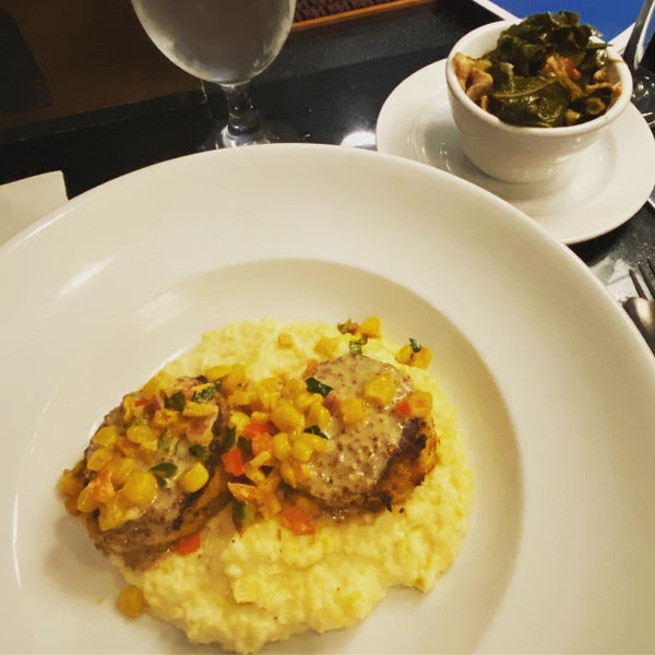Swamp Fox Restaurant & Bar - Southern Food Restaurant in Charleston