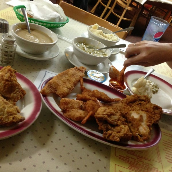 Photos at Beach Road Chicken Dinners - American Restaurant in Jacksonville