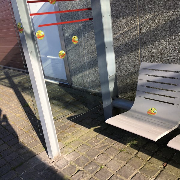 Halte Jabbeke Garage Cools - Bus Stop