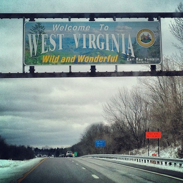 West Virginia/Pennsylvania State Line - Border Crossing