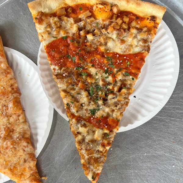 Full Moon Pizzeria - Belmont - 44 tips from 1378 visitors