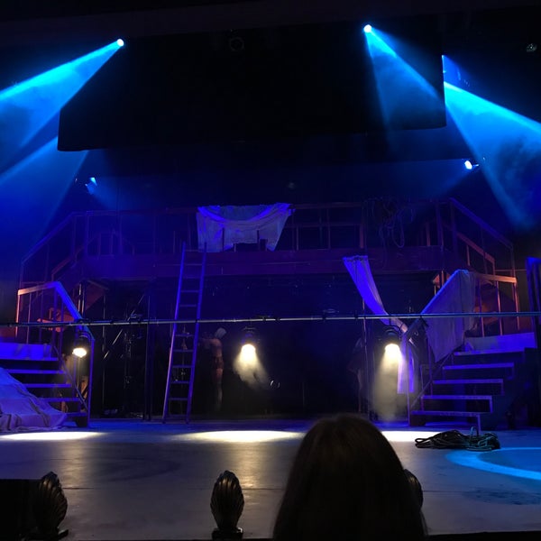 The Paul McCartney Auditorium (Lipa) - Theater