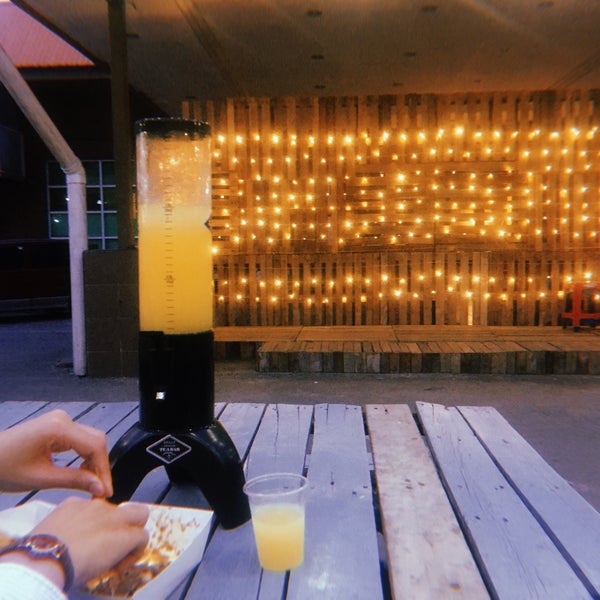 Container Night Market - 1 tip from 9 visitors