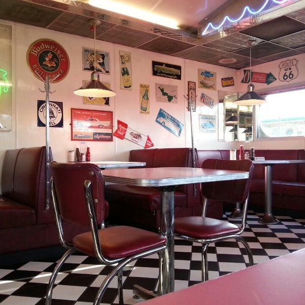 Starvin' Marvins (Now Closed) - Restaurant