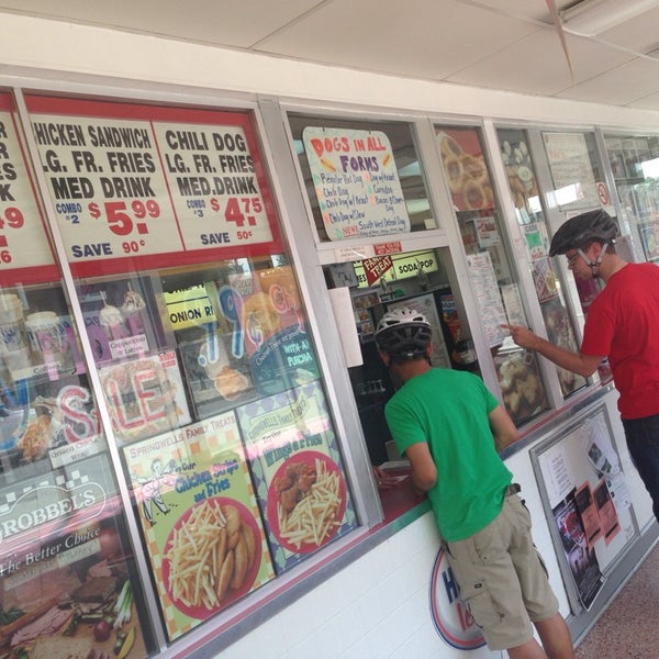 Family Treat - Fast Food Restaurant in Detroit