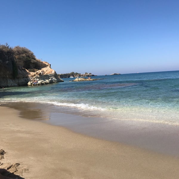 Λιμανάκια (Limanakia) - Παραλίες Λιμανάκια