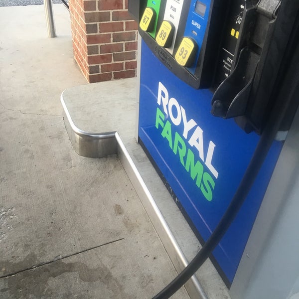 Royal Farms - Convenience Store