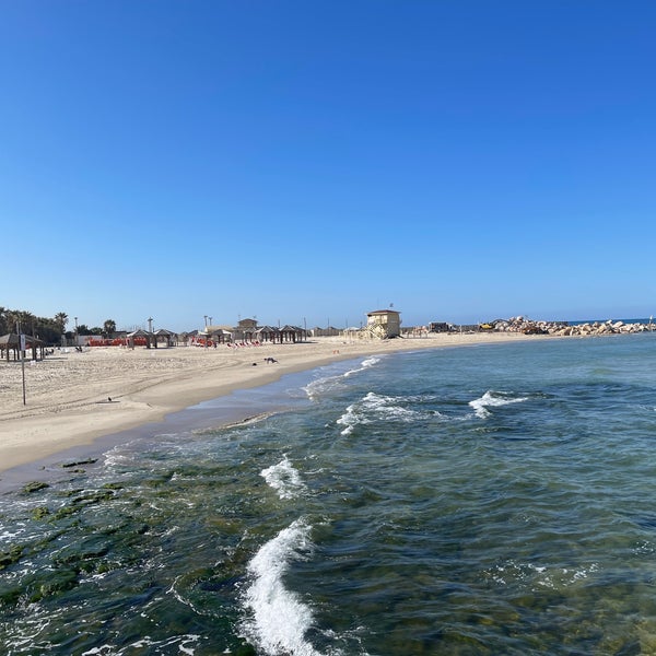 Metzitzim Beach (חוף מציצים) - תל אביב-יפו, תל אביב