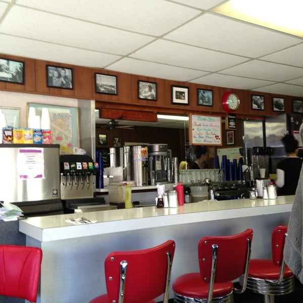 Fairlane Grill - Diner