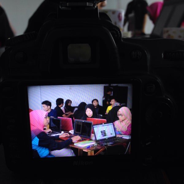 Kolej Kediaman Taman Universiti UTHM - College Residence Hall