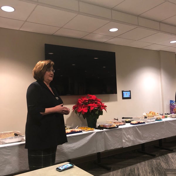 First Tennessee Bank - Downtown Memphis - 1 tip from 230 visitors