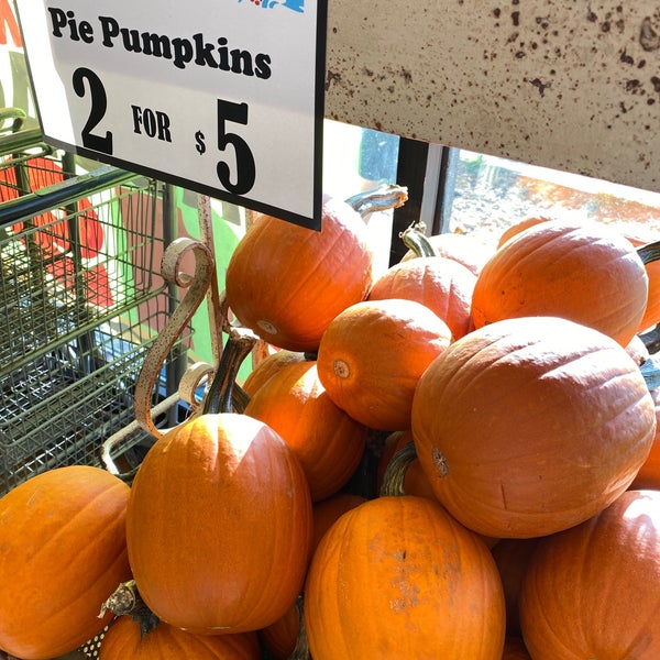 Edgewater Produce - Grocery Store in Andersonville