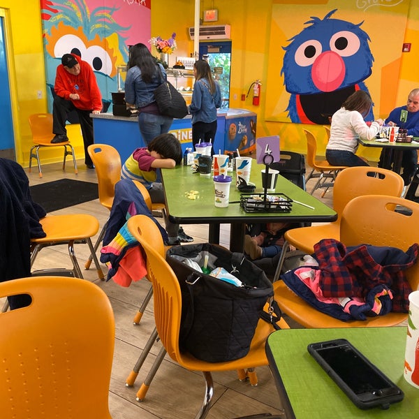 Dine with Me @ Sesame Place - Restaurant in Langhorne