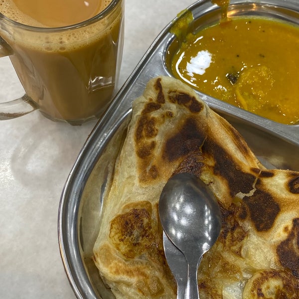 Restoran Naaz Bawah Pokok - Restaurant